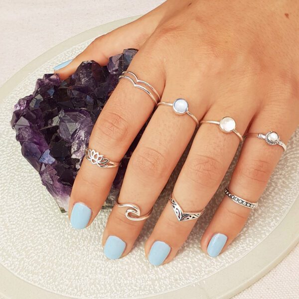 Round Blue Shell Silver Ring - Studio Jewellery US